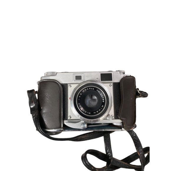 Ricoh camera | Cameras, Photo & Video | Richoh 35 De Luxe Camera | Poshmark